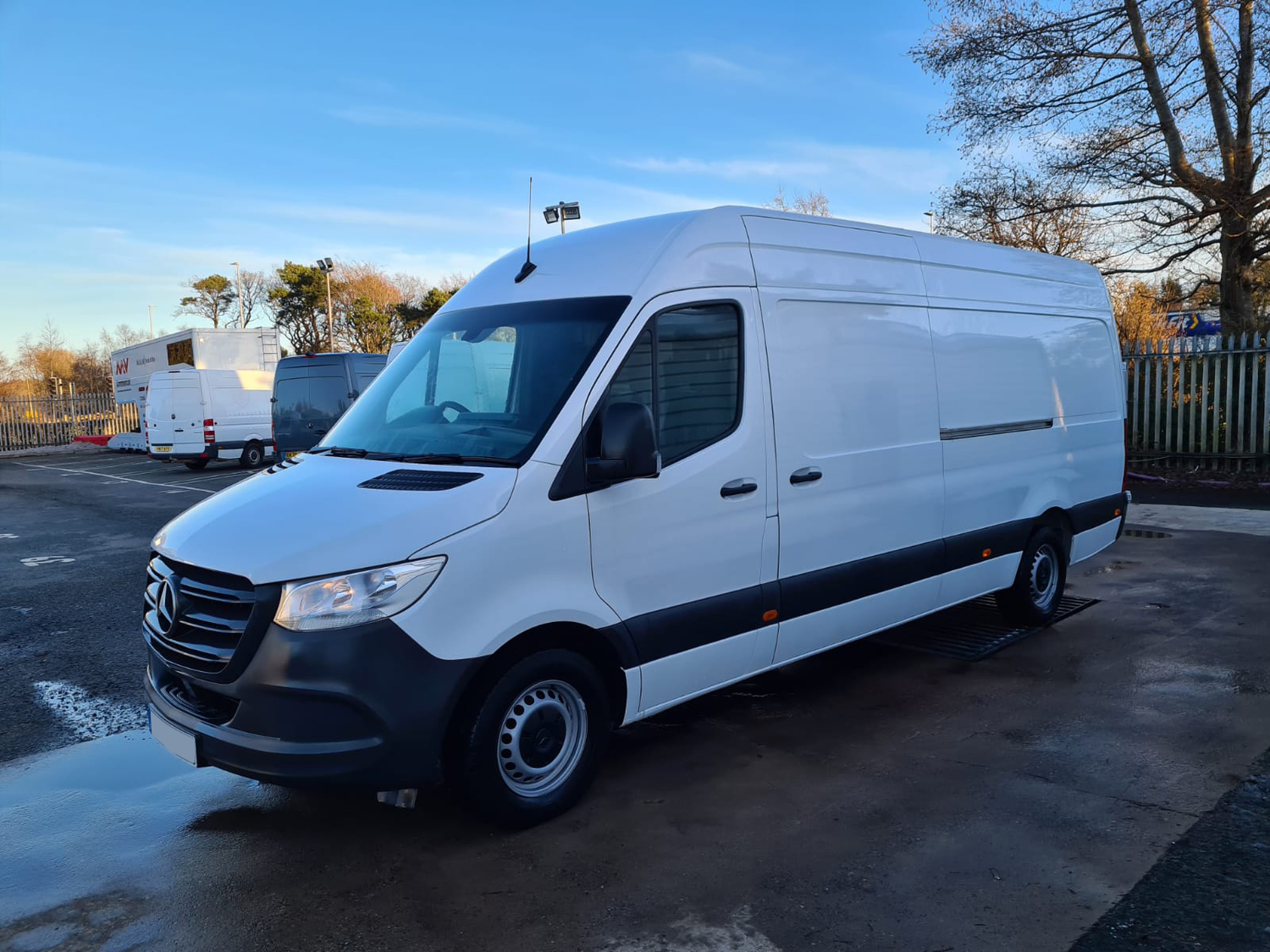 3.5 Tonne Mercedes-Benz Sprinter 314 L3 H2 Progressive RWD Van Truck ...